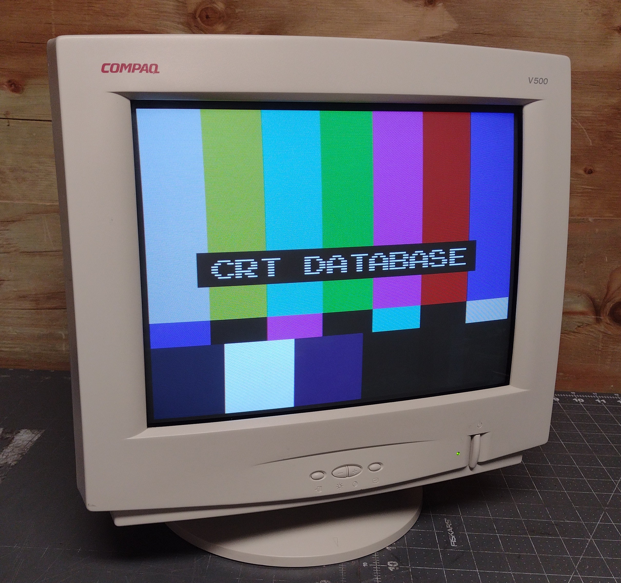 Compaq V500 (PE1111) | CRT Database