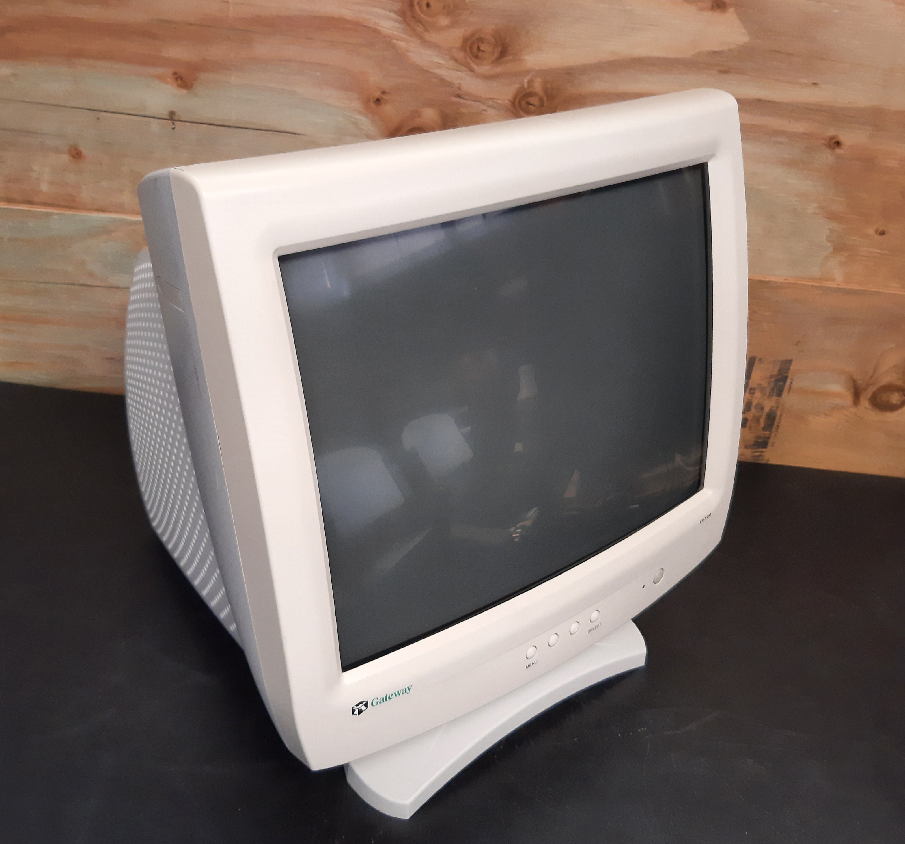 Gateway EV700AA | CRT Database