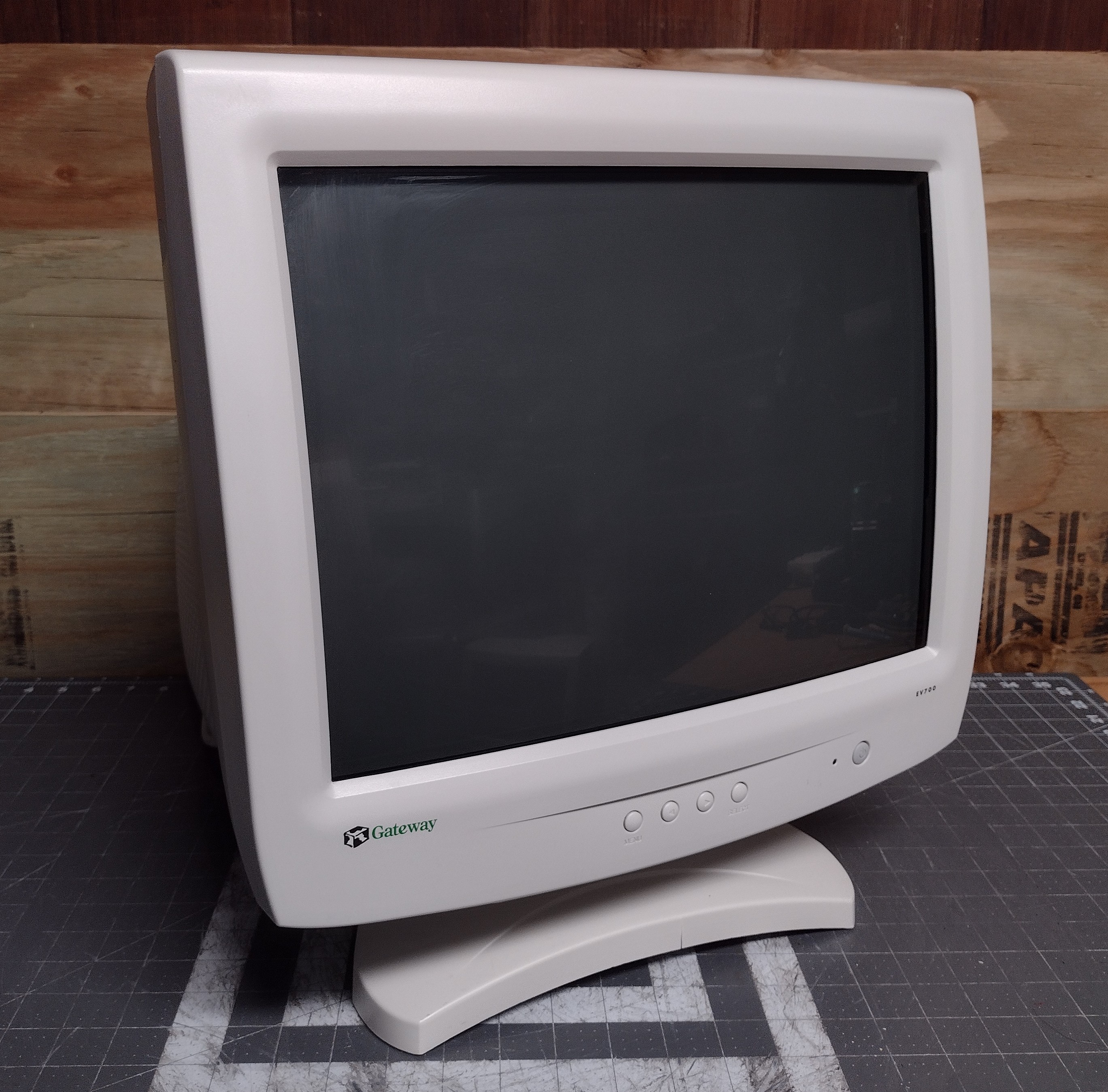 Gateway EV700C | CRT Database