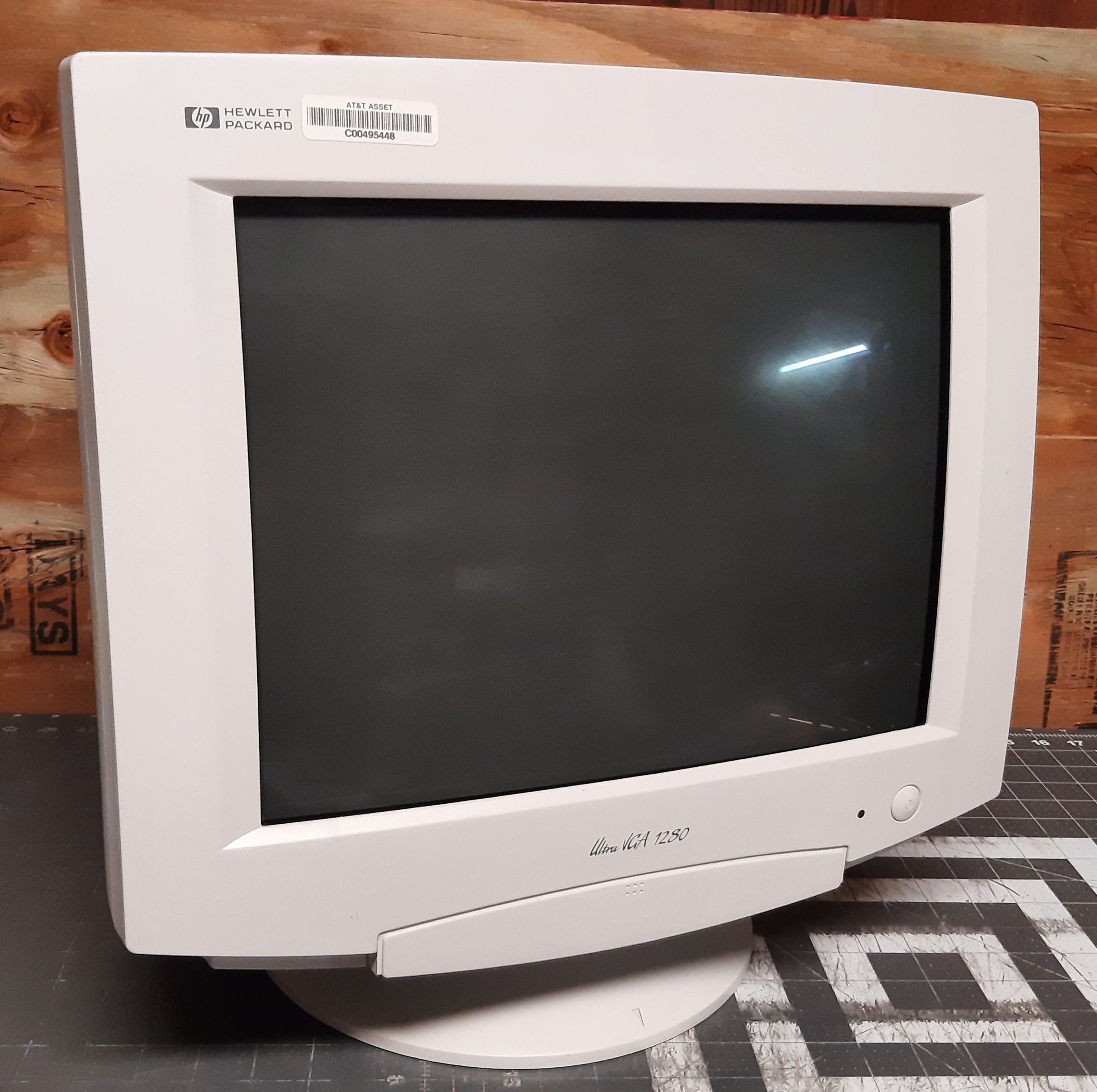 HP Ultra VGA 1280 (D2818A) | CRT Database