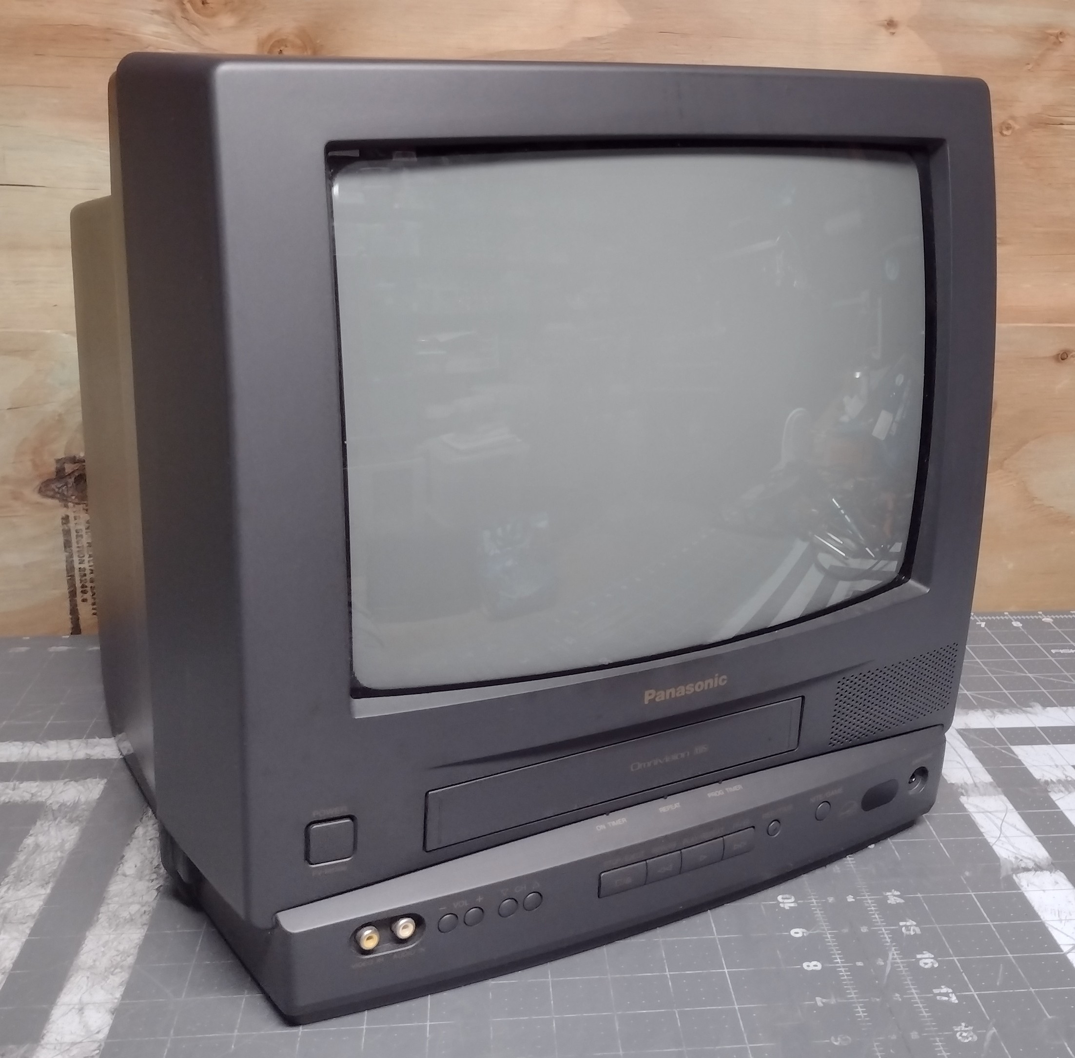 Panasonic PV-M1338 | CRT Database