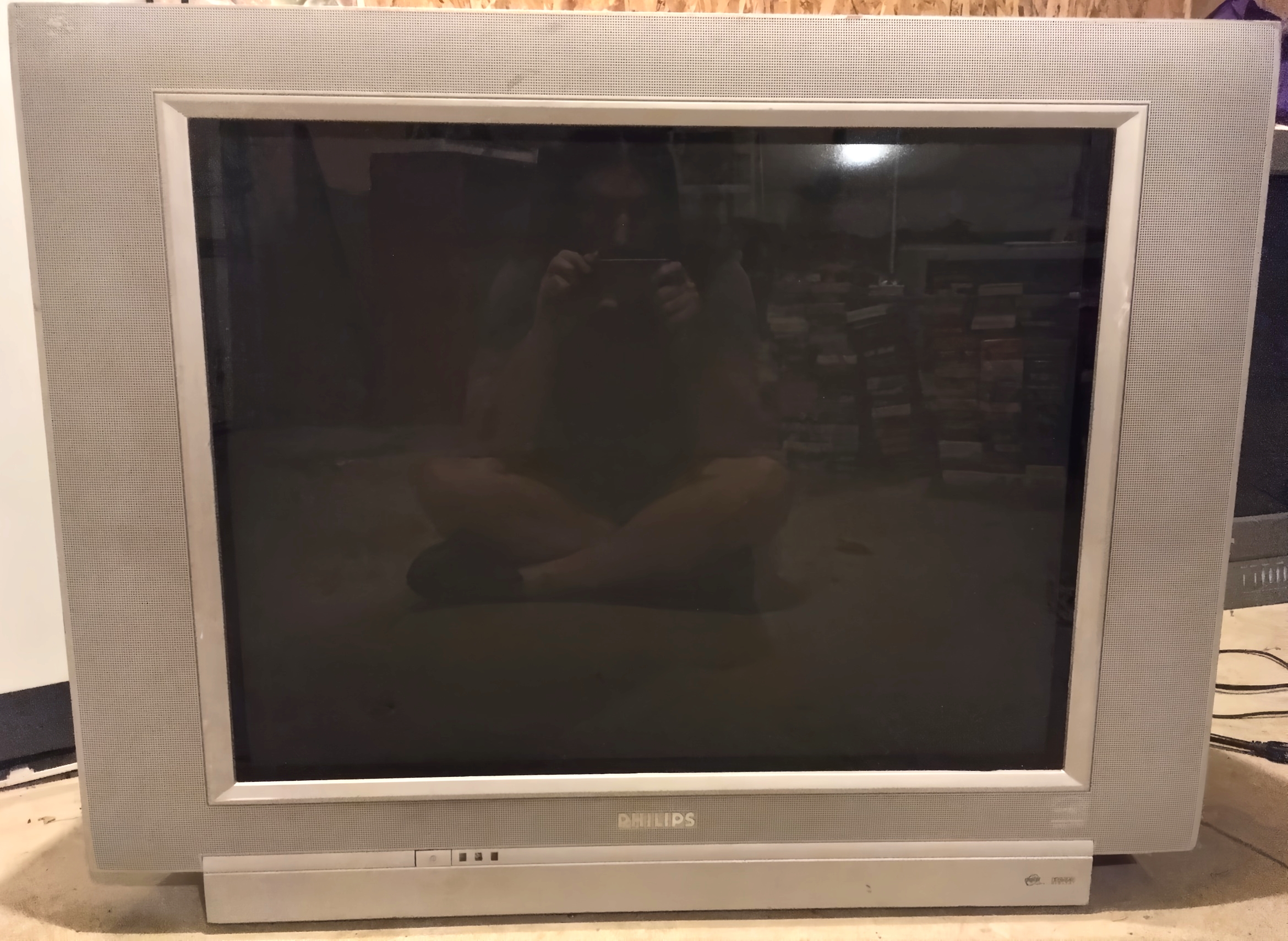 Philips 32PT9005D | CRT Database