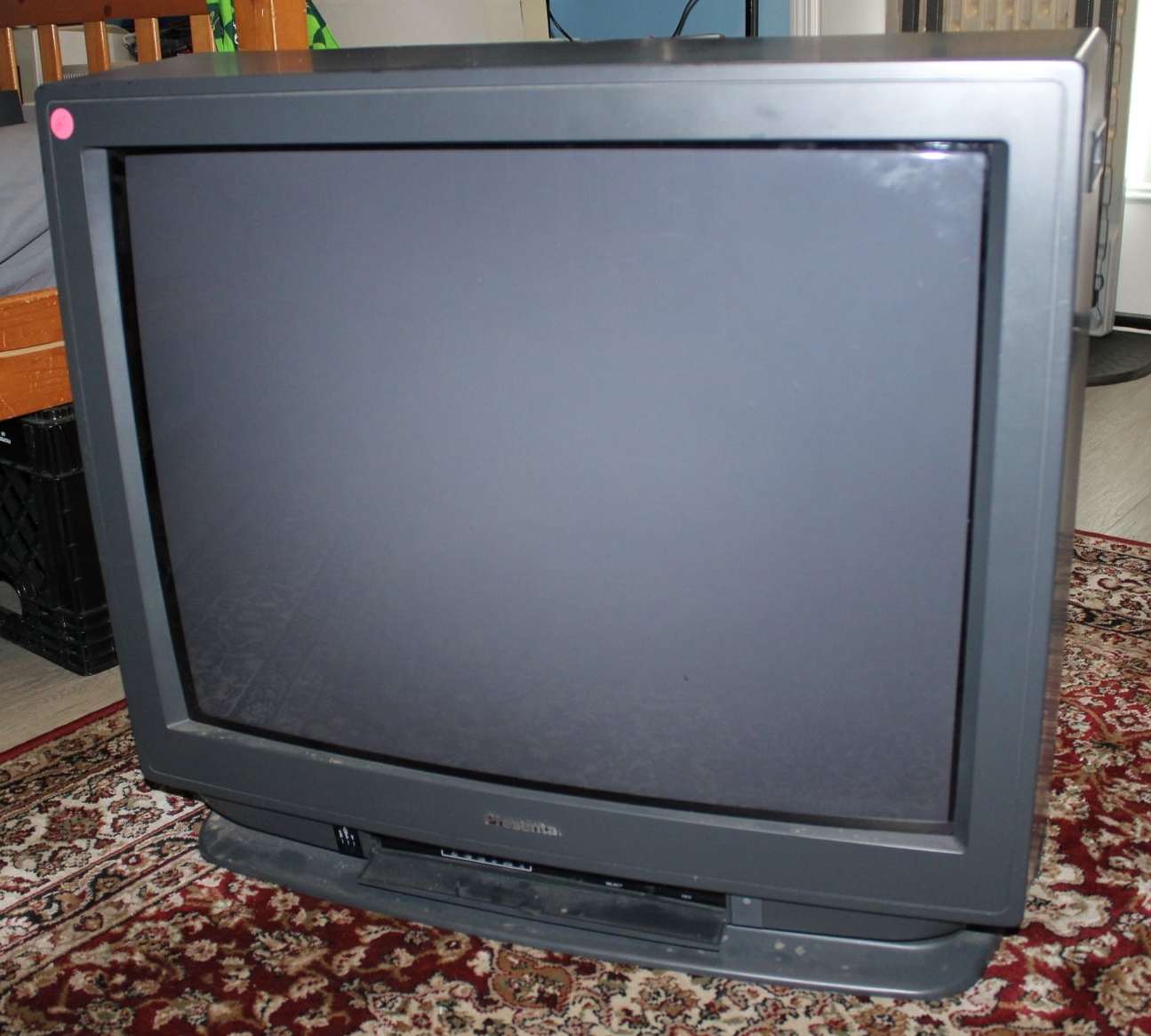 Presenta V2950 | CRT Database