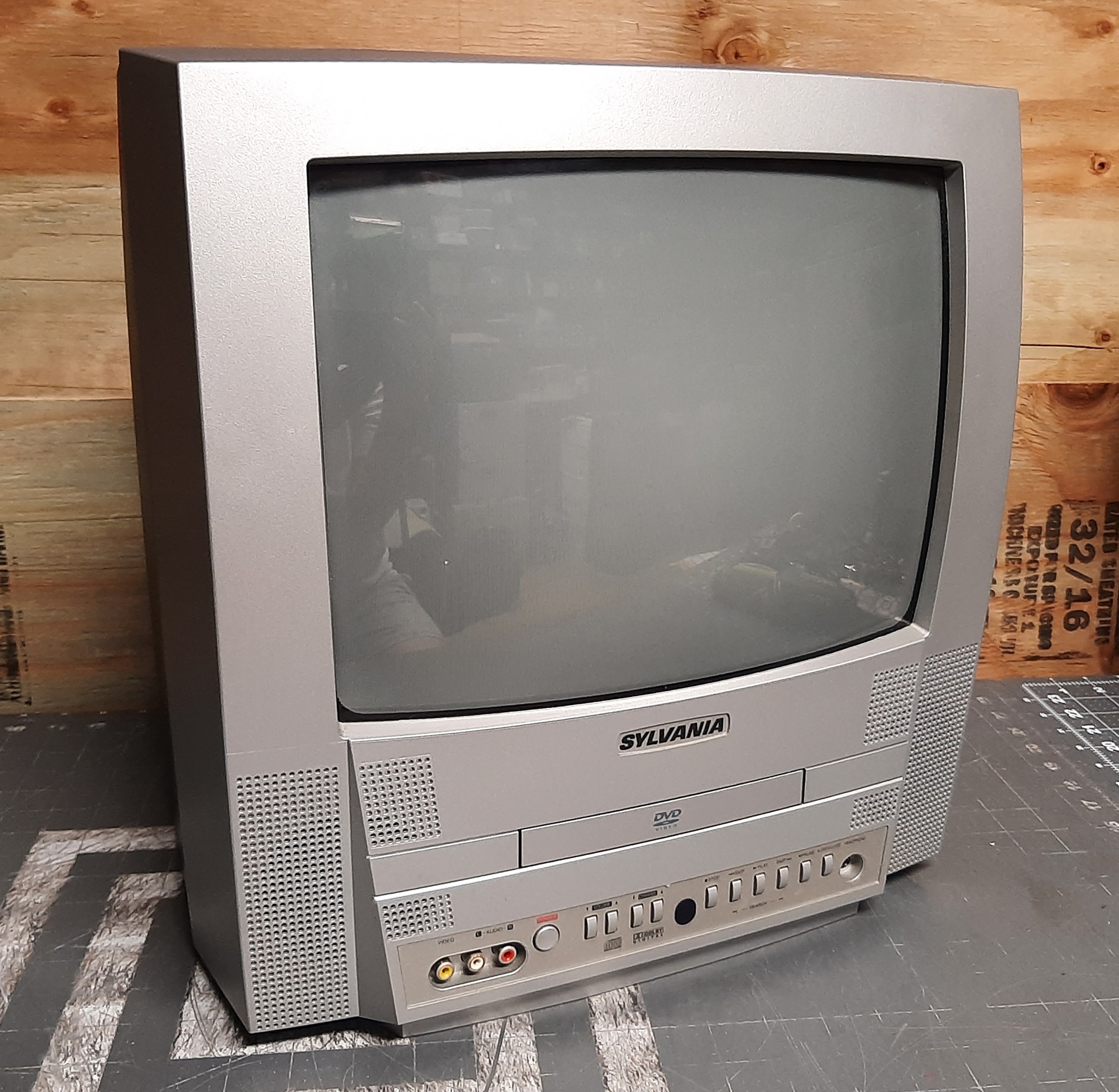 Sylvania 6513DF | CRT Database