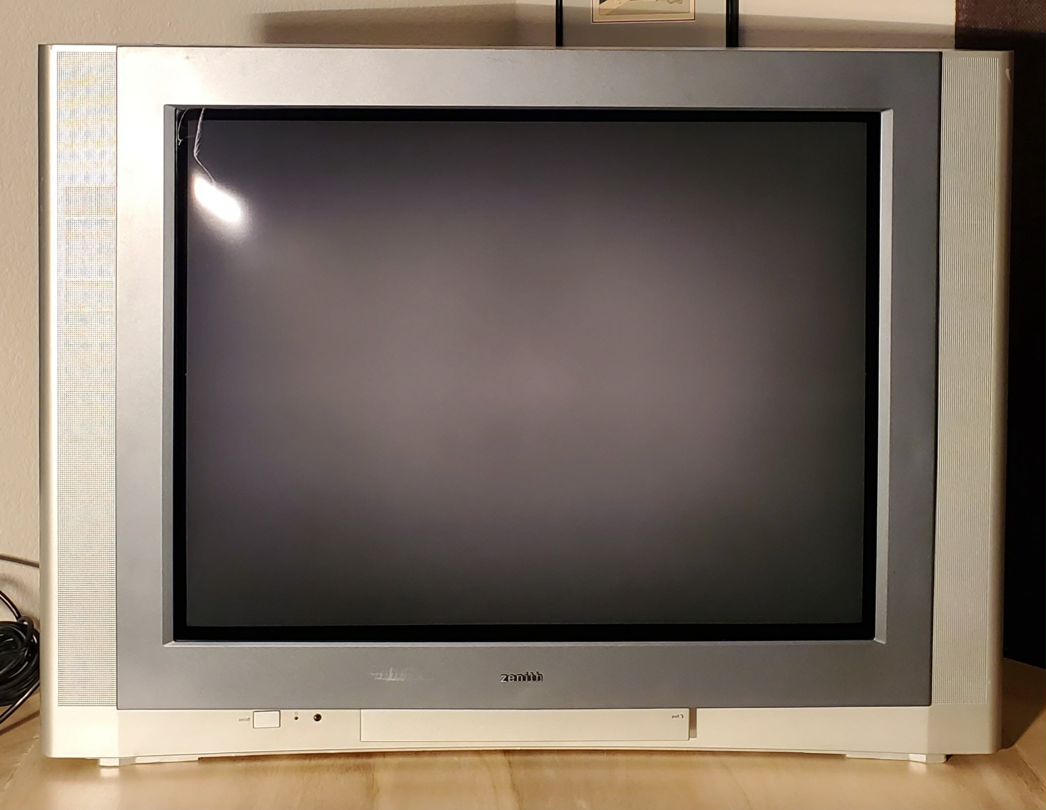 Zenith H32H49S | CRT Database