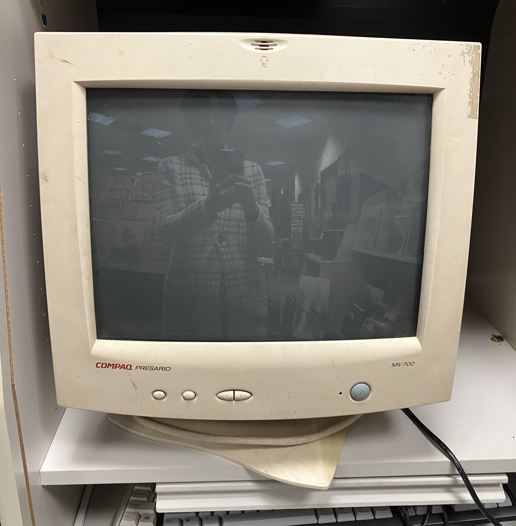 compaq m700