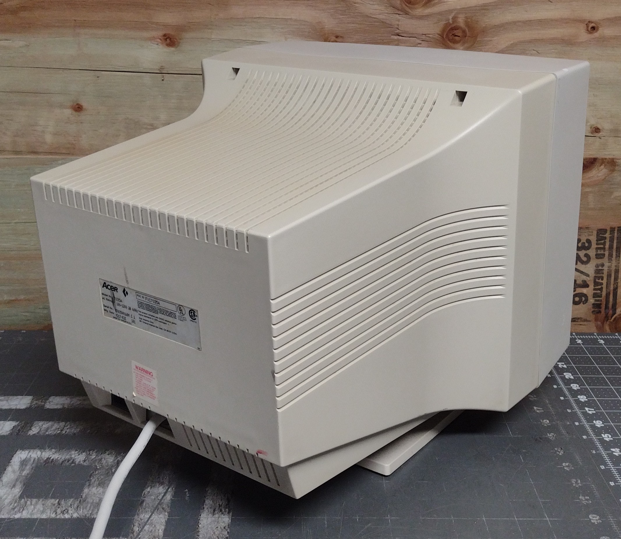 Acer AcerView 35 UVGA (7035A) | CRT Database