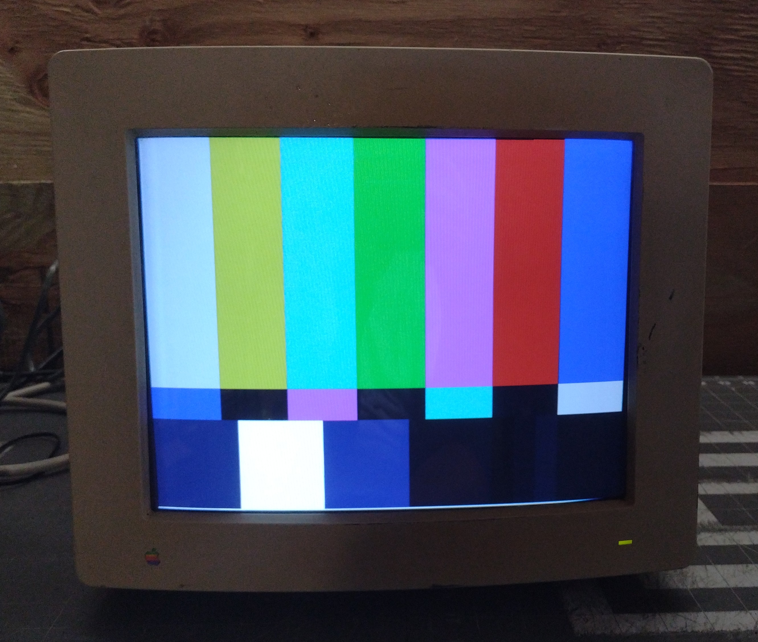 Apple AppleColor High Resolution RGB Monitor (M0401) | CRT Database