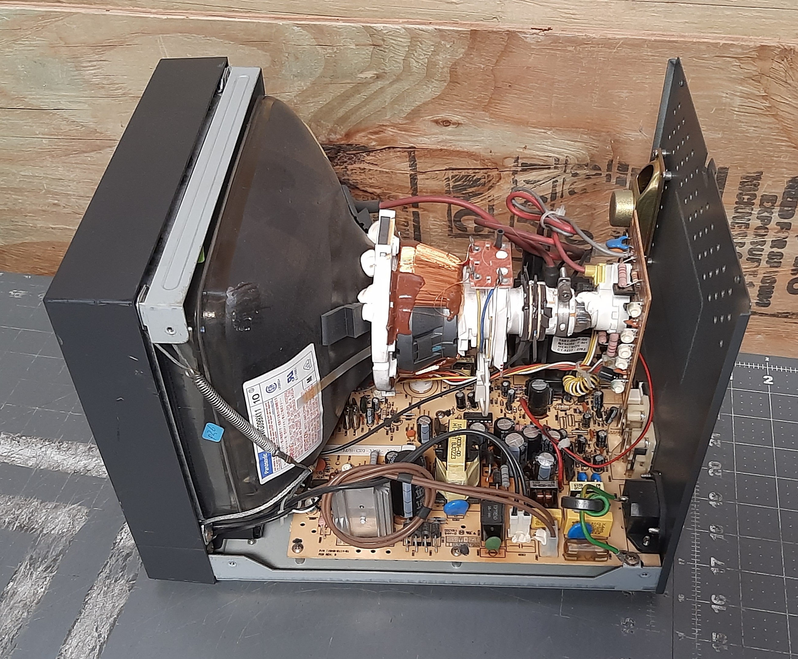 Bosch LTC 2910/90 | CRT Database