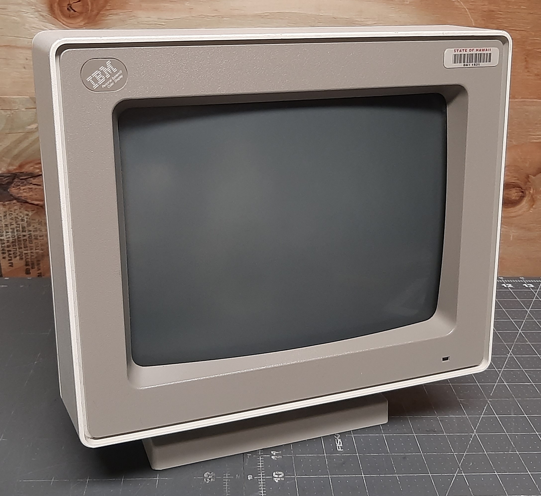 IBM 8513 | CRT Database