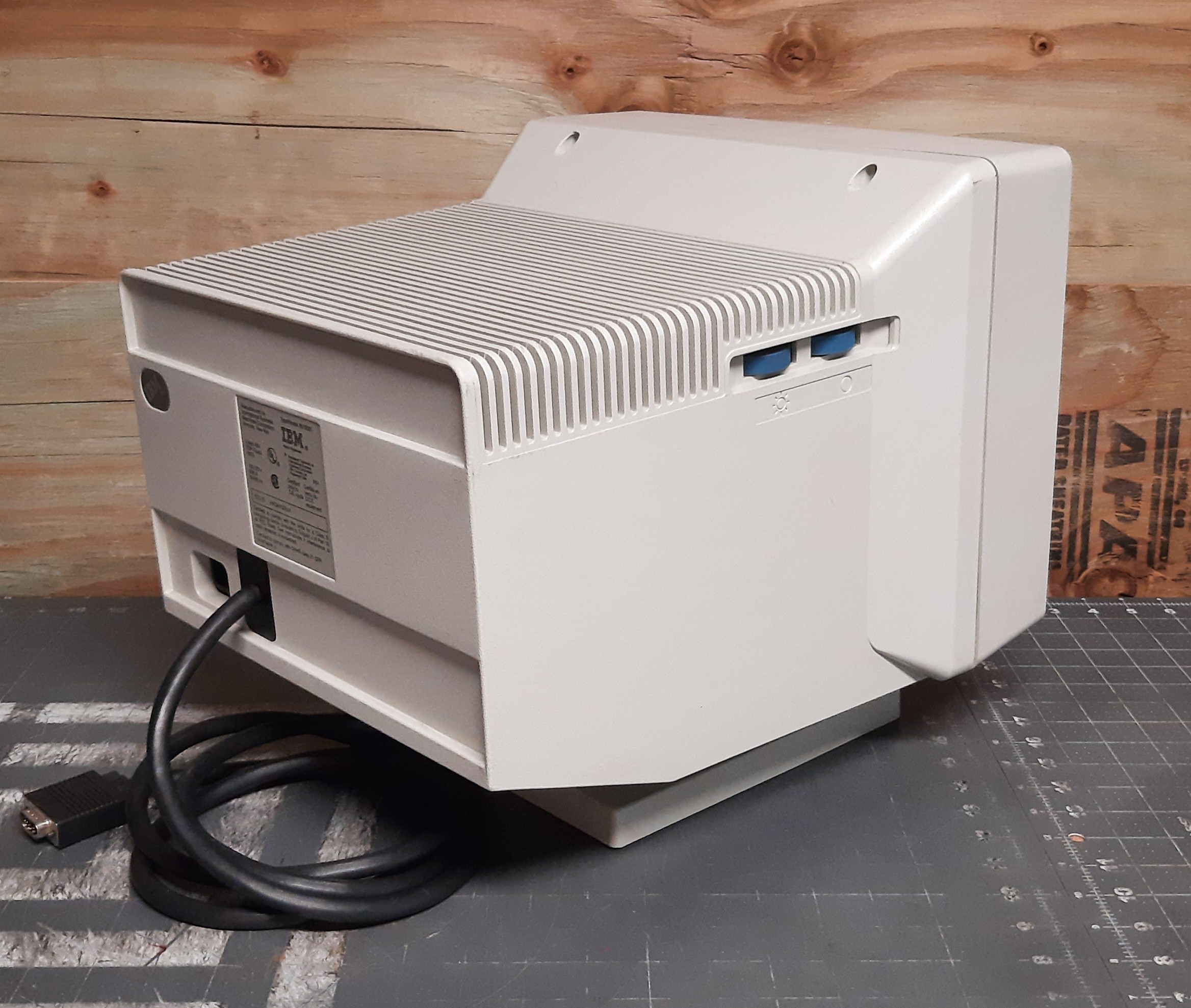 IBM 8513 | CRT Database