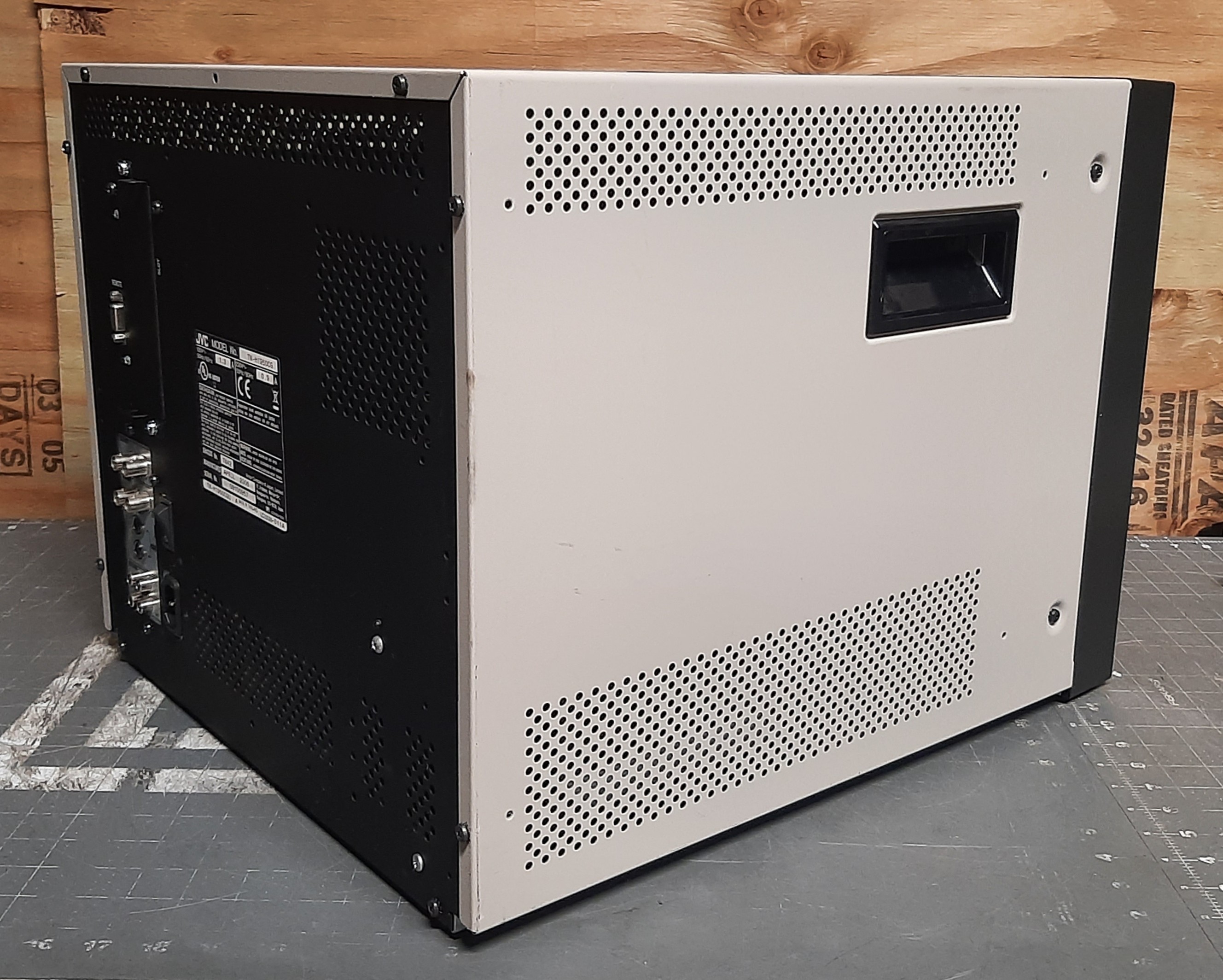 JVC TM-H1950CG | CRT Database