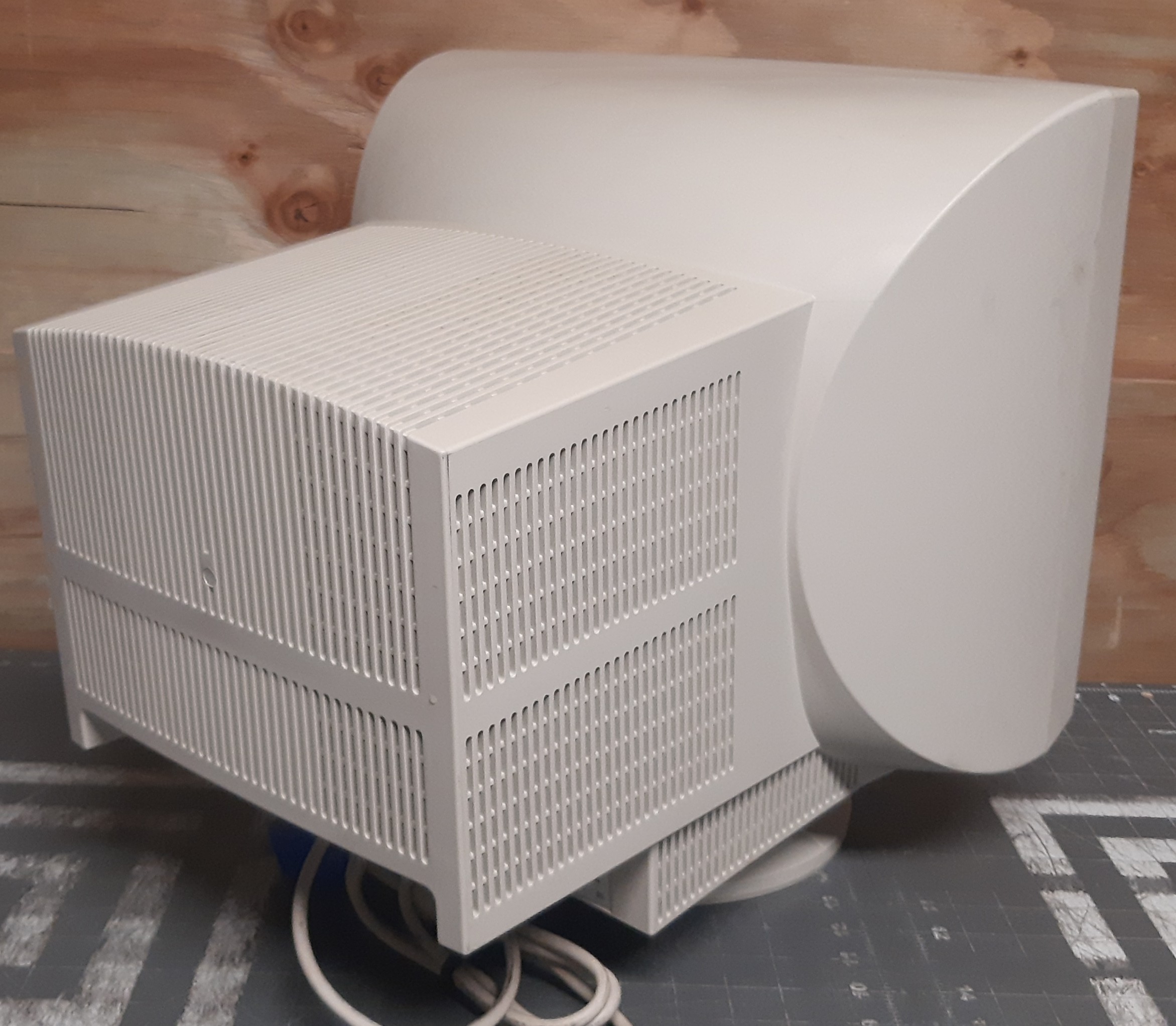 Samsung Samtron 7c | CRT Database