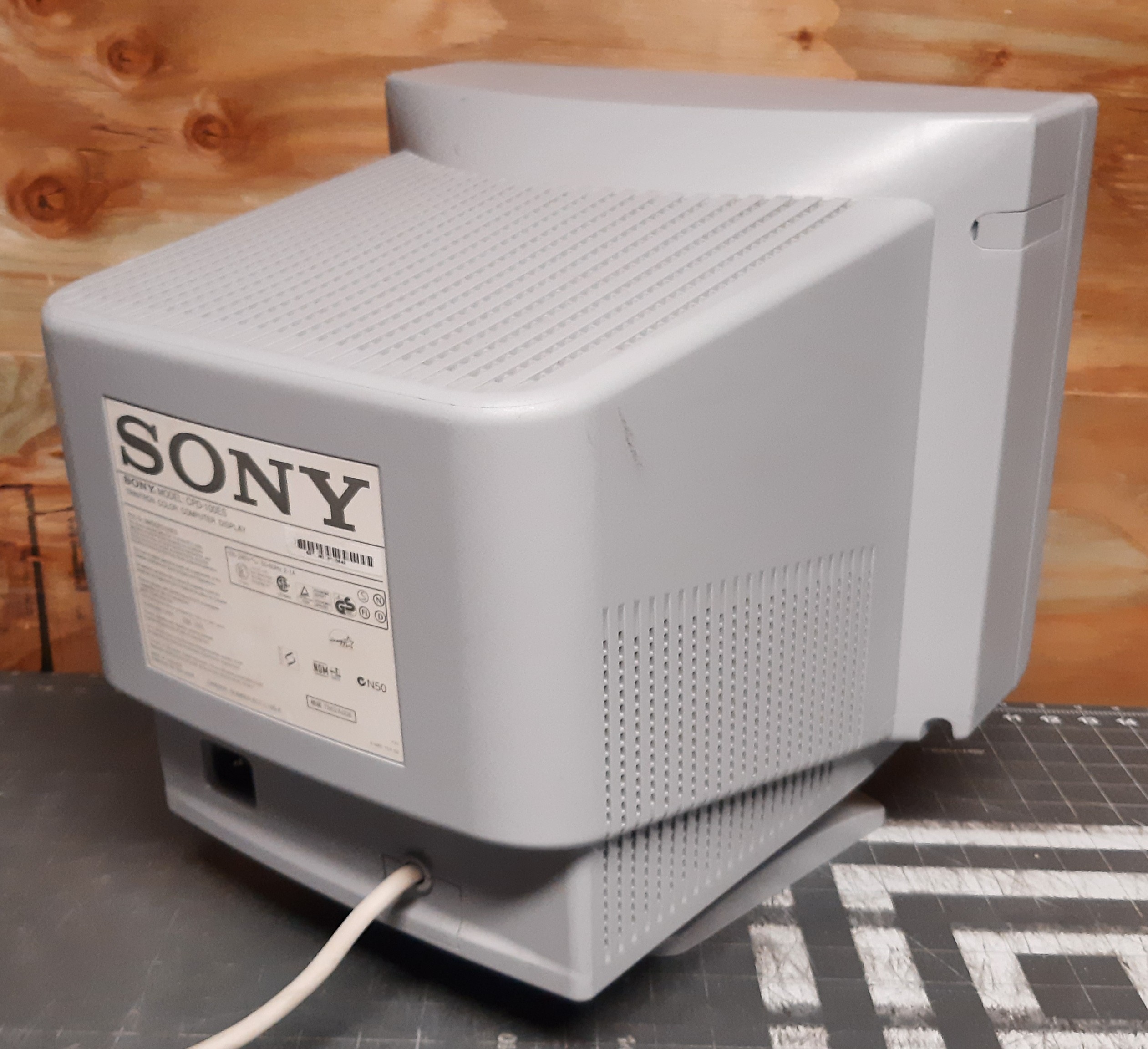 Sony CPD-100ES | CRT Database