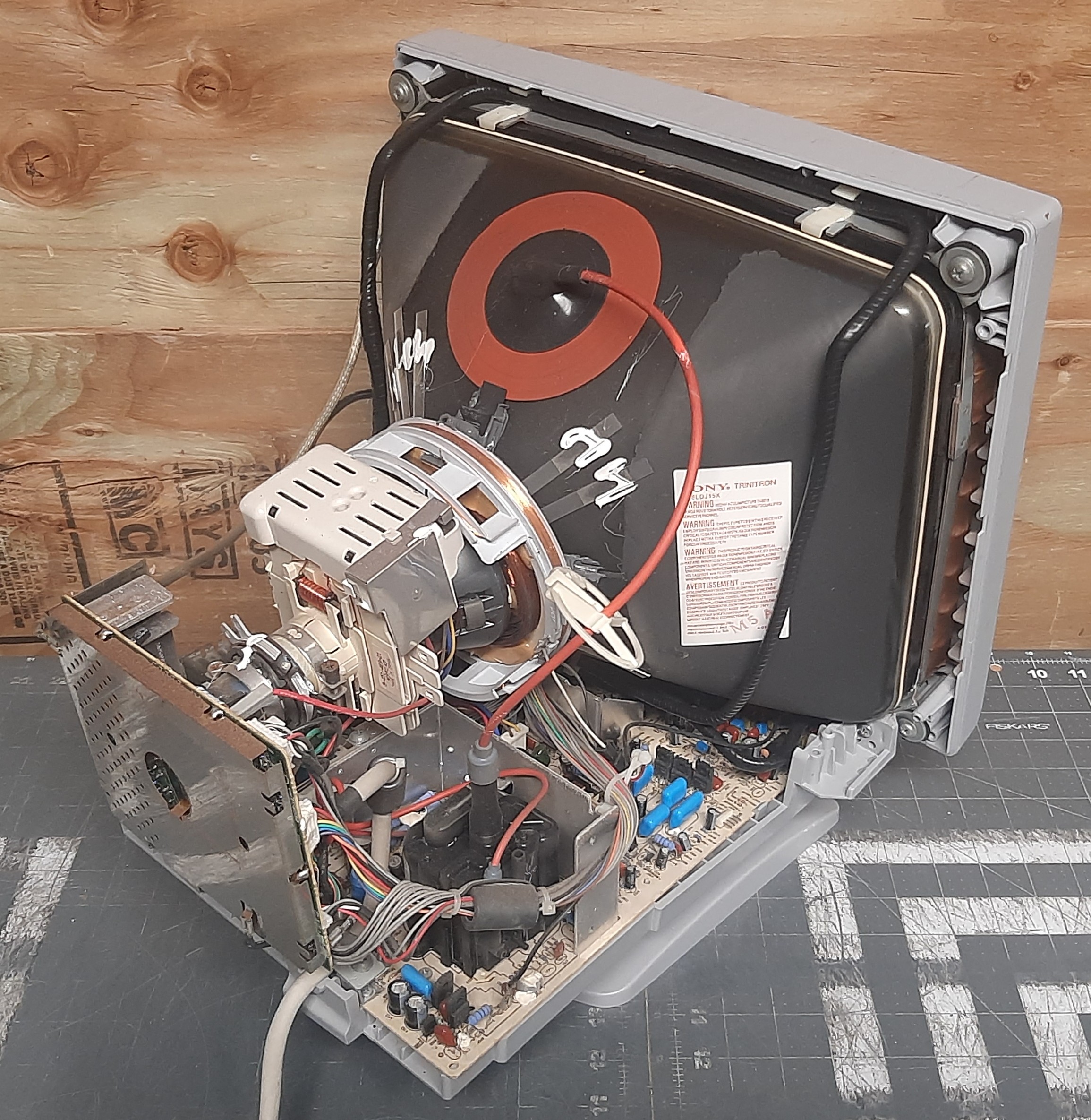 Sony CPD-100ES | CRT Database