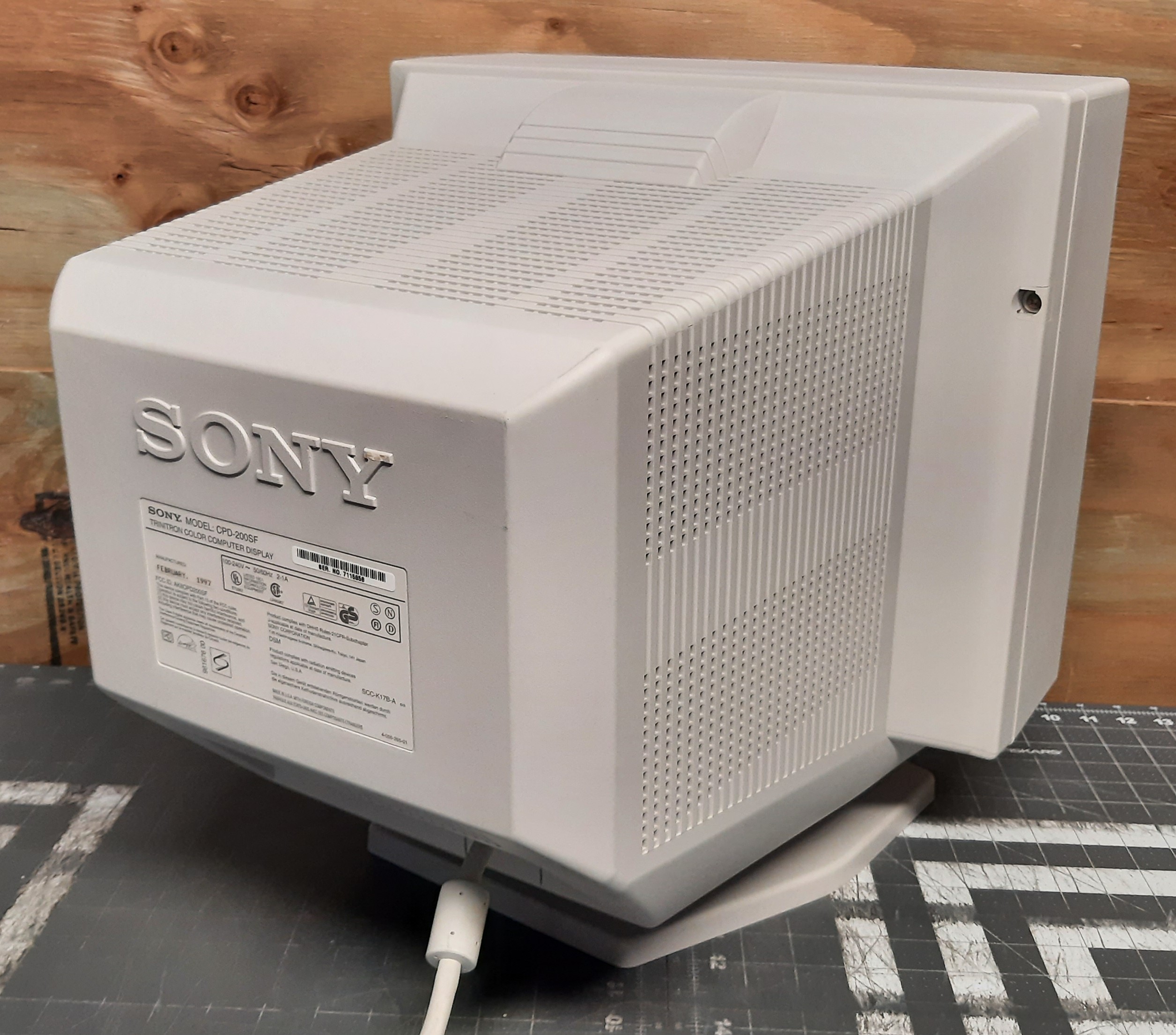 Sony CPD-200sf | CRT Database