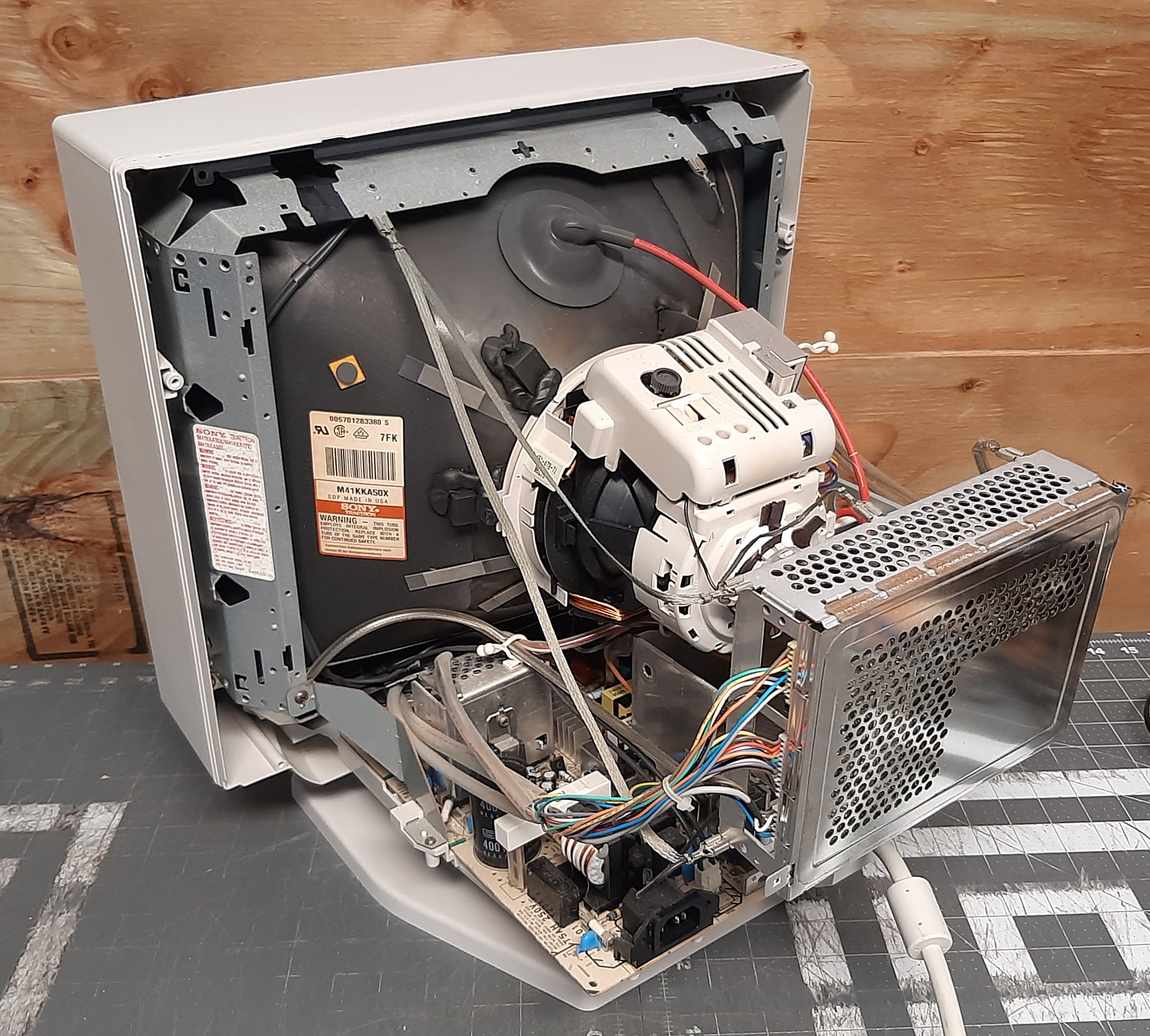 Sony CPD-200sf | CRT Database