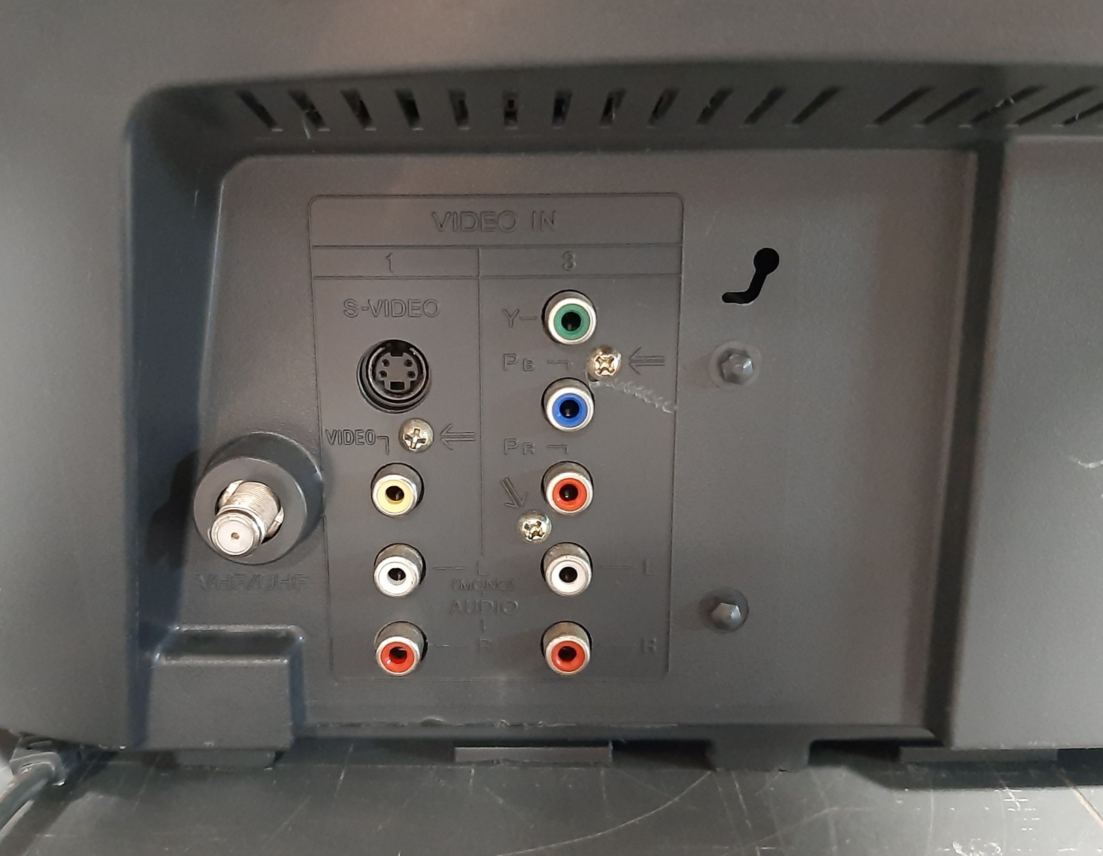 Sony KV-24FS120 | CRT Database