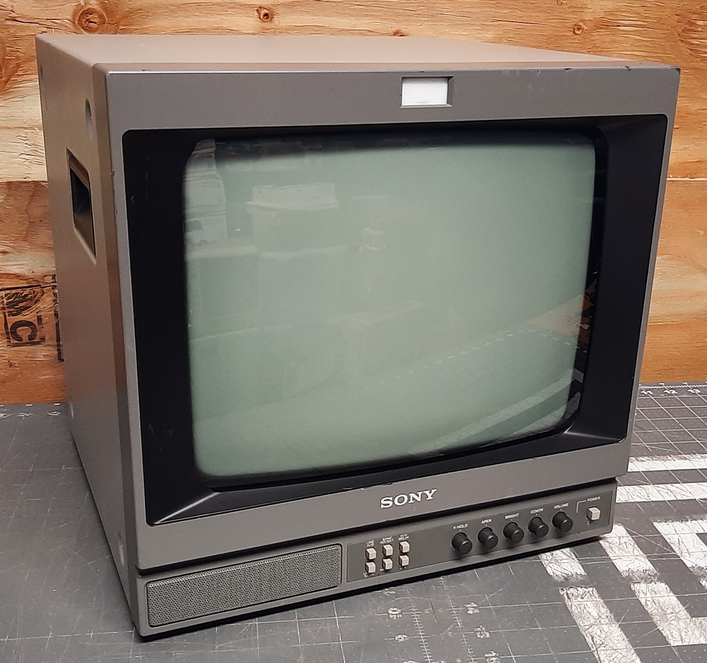 Sony PVM-136 | CRT Database