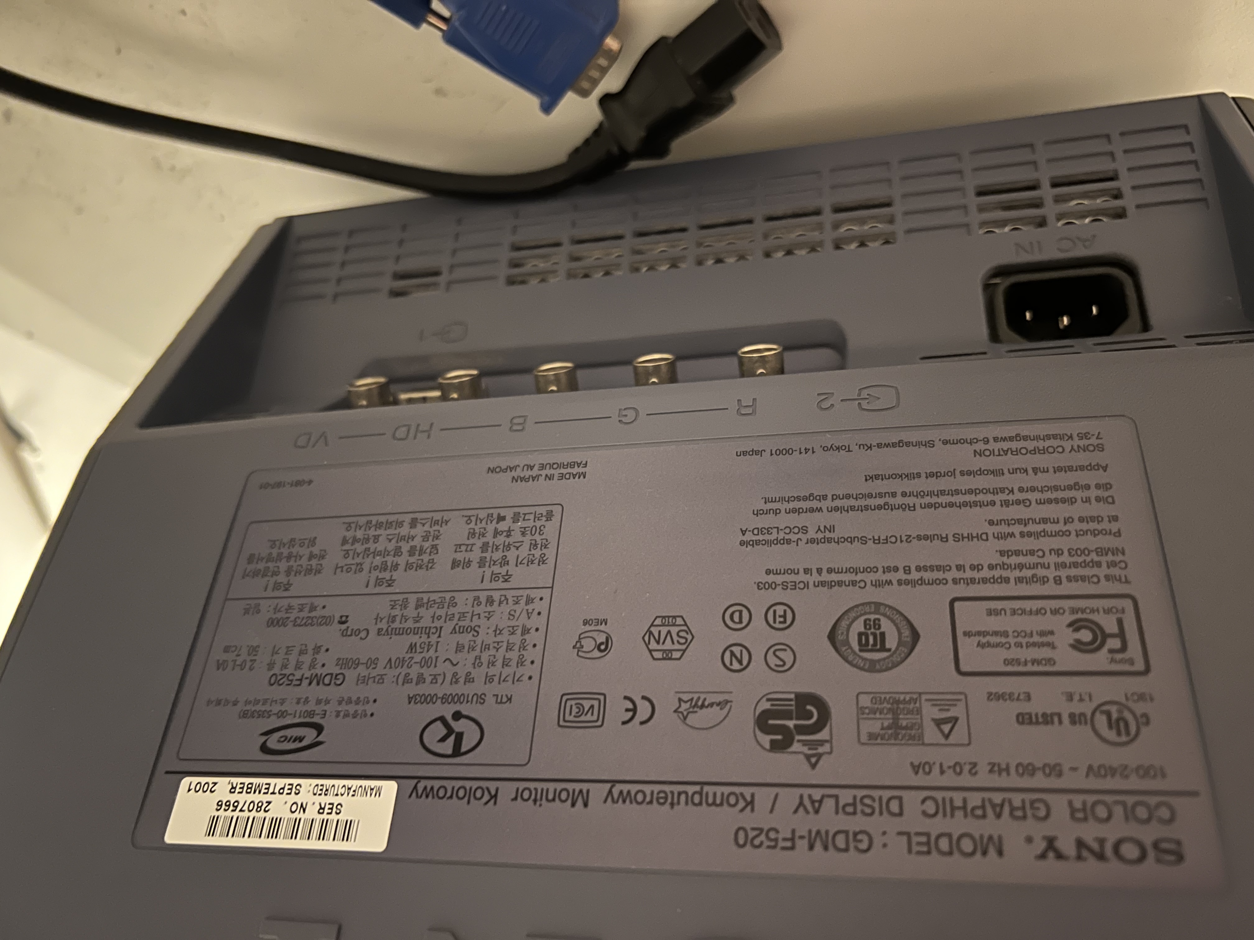 Sony GDM-F520 | CRT Database