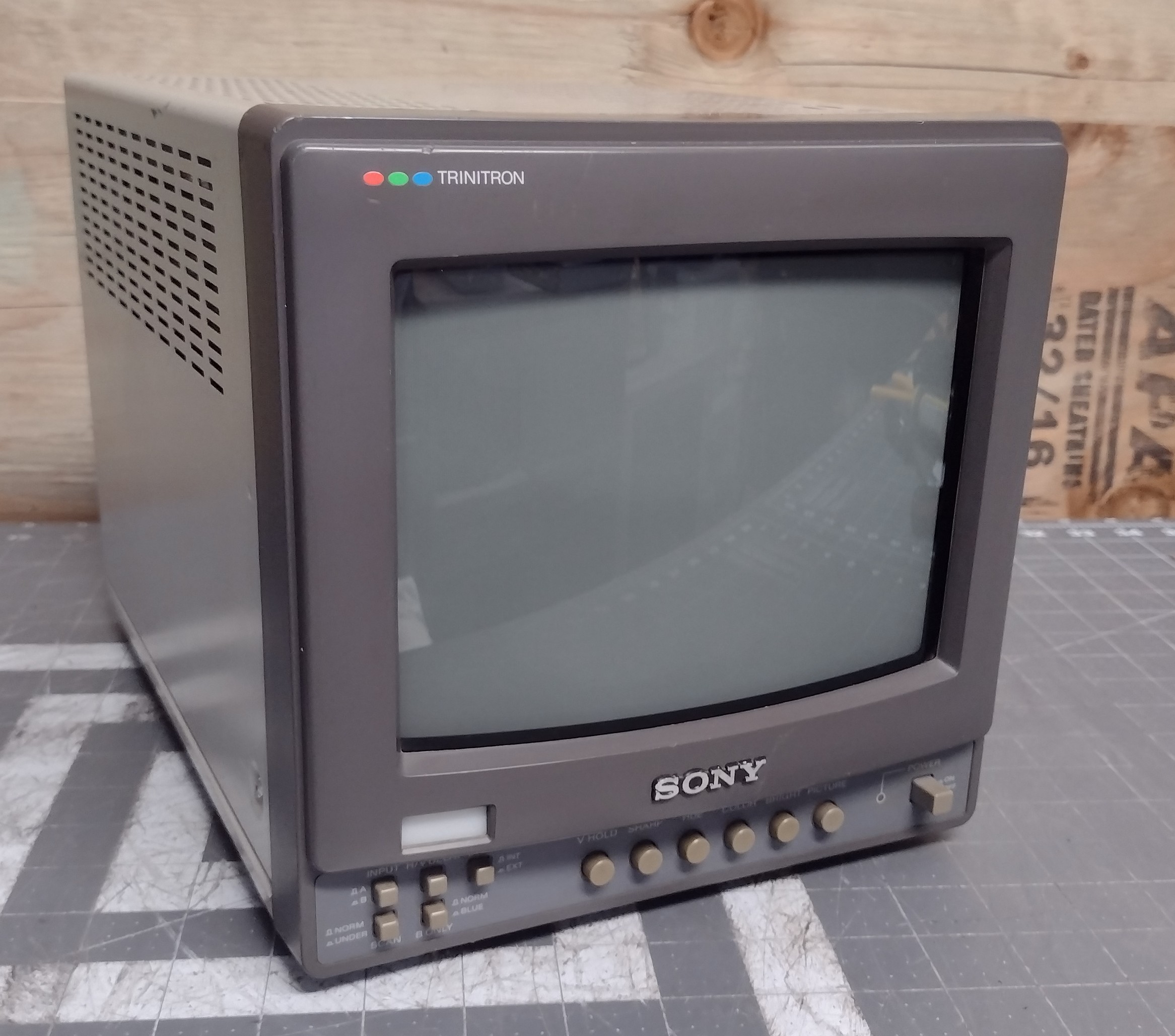 Sony PVM-8220 | CRT Database