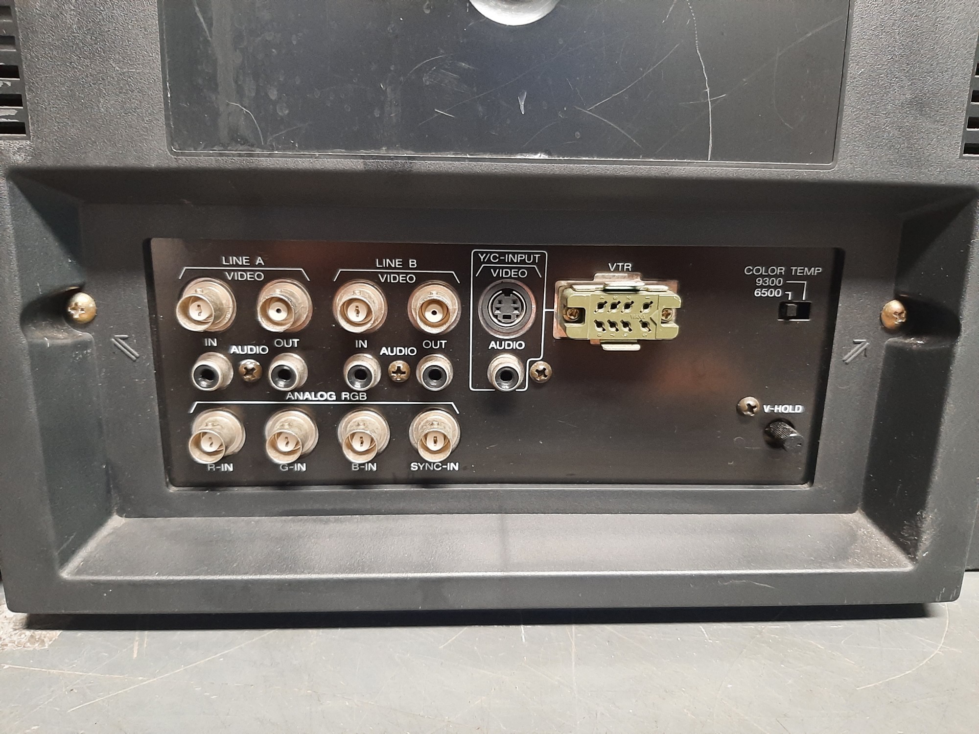 Sony PVM-1340 | CRT Database