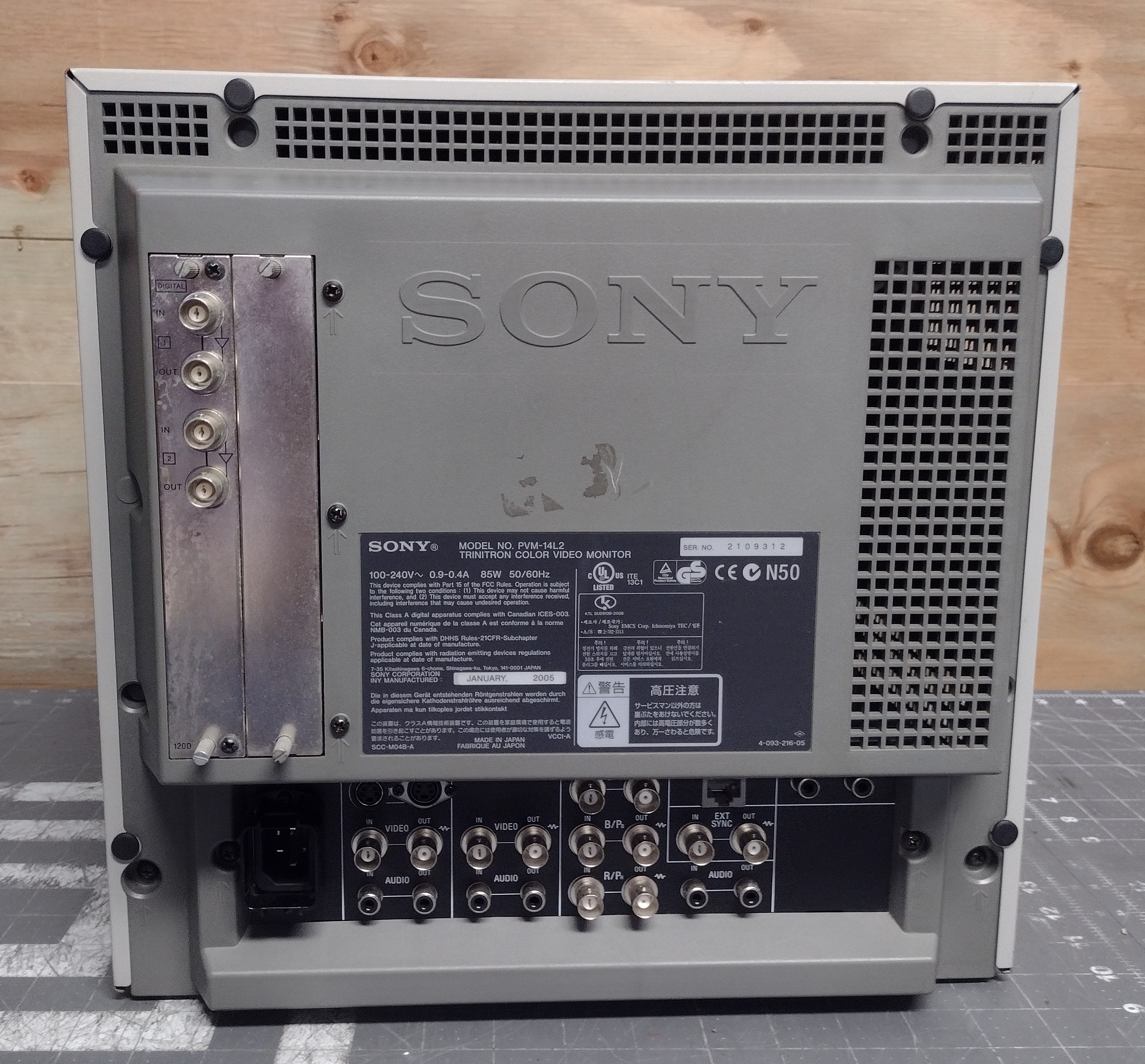 Sony PVM-14L2 | CRT Database
