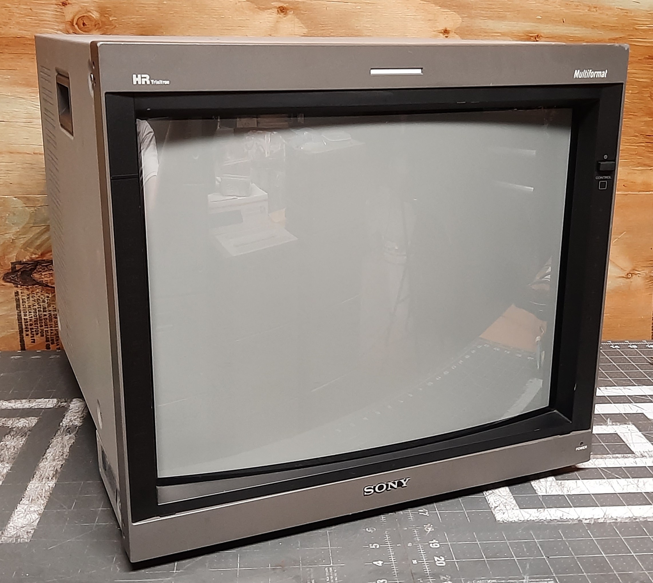 Sony PVM-20L5 | CRT Database