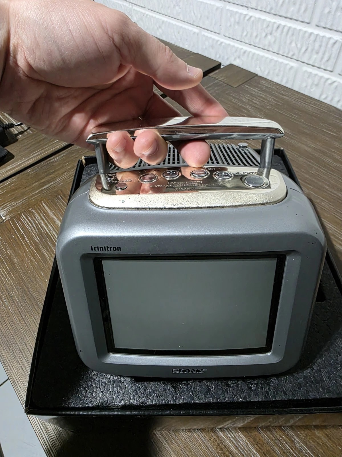 Sony KV-25th | CRT Database