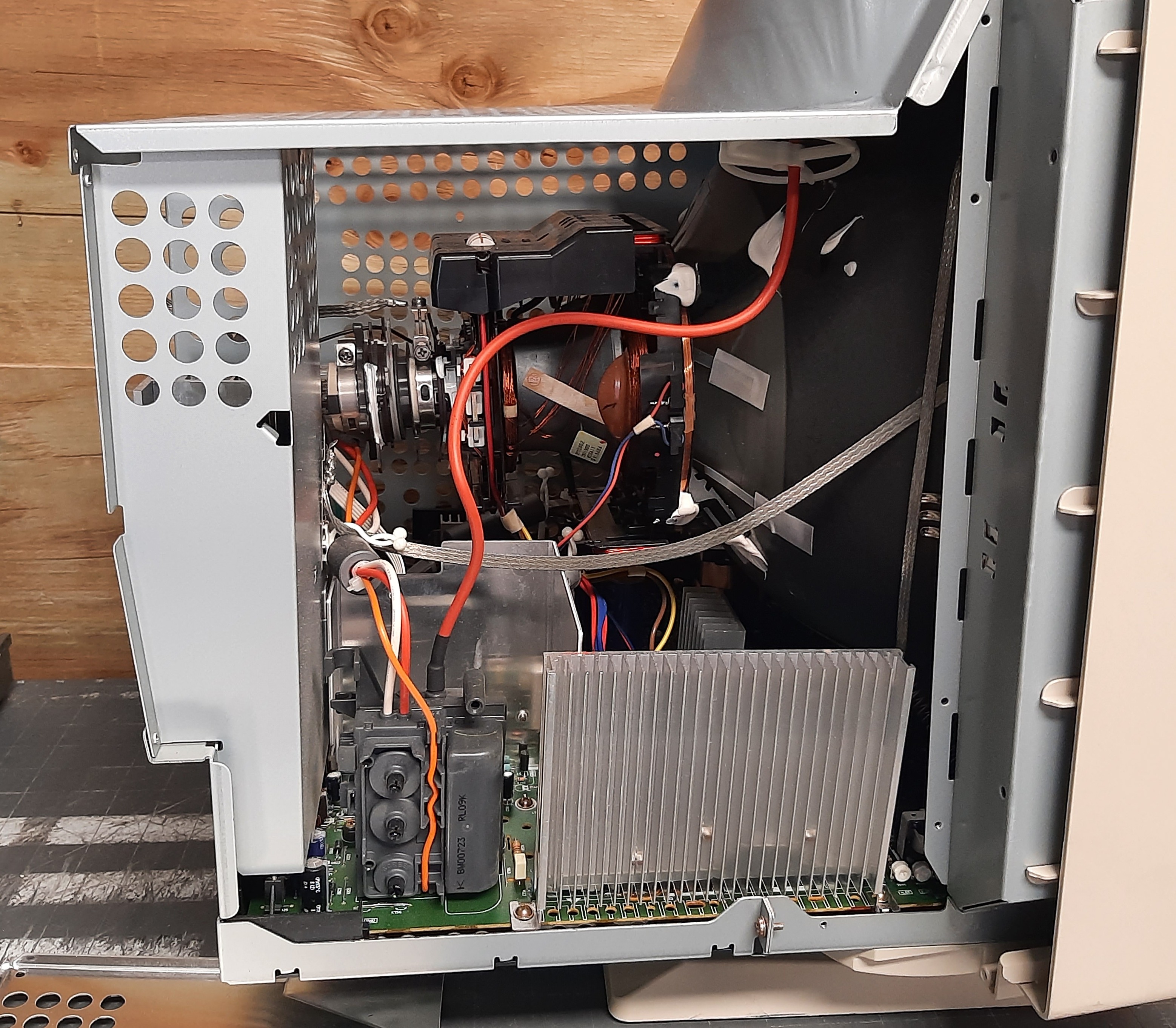 Sun Microsystems CM751U | CRT Database