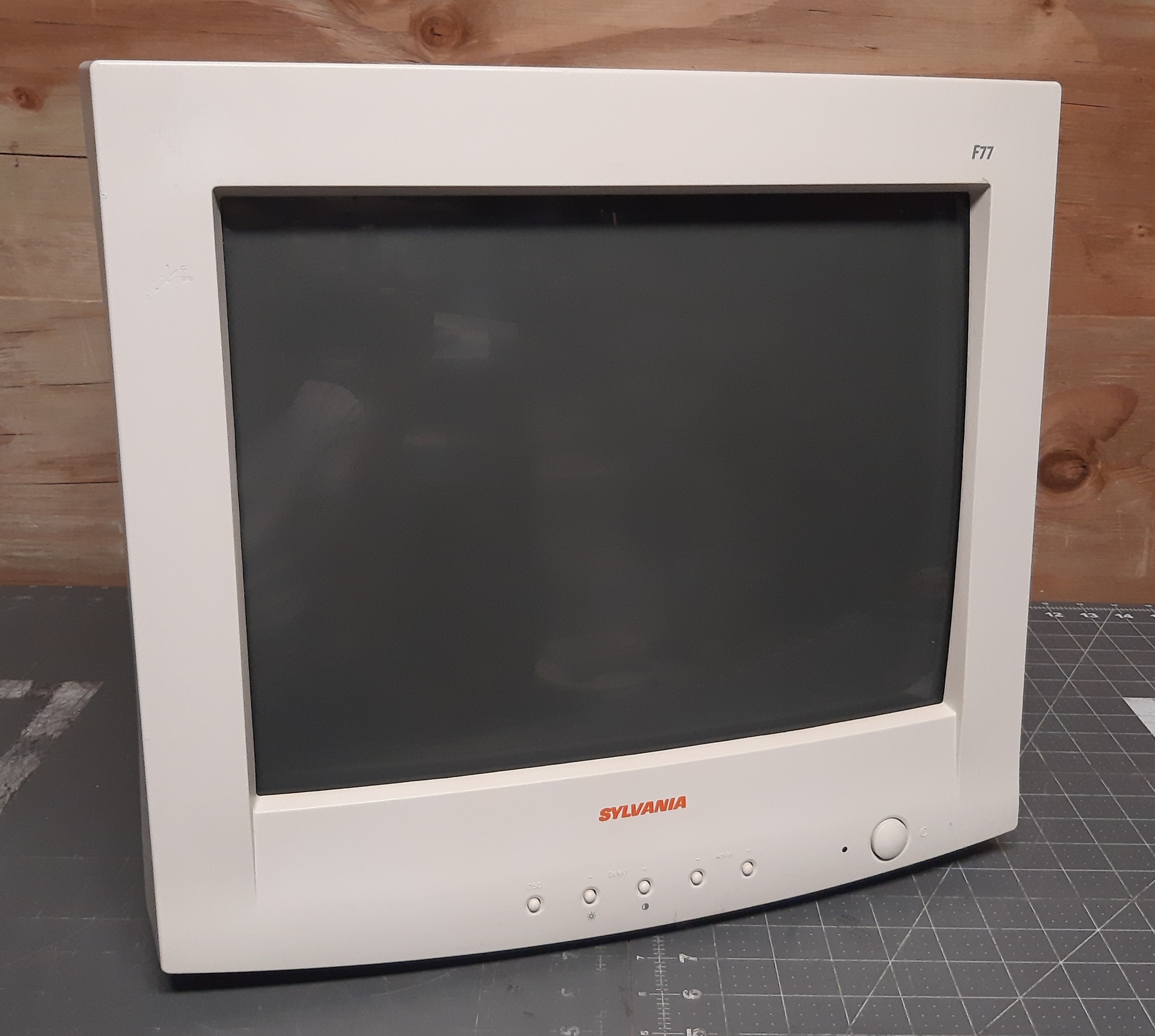 Sylvania F77 | CRT Database