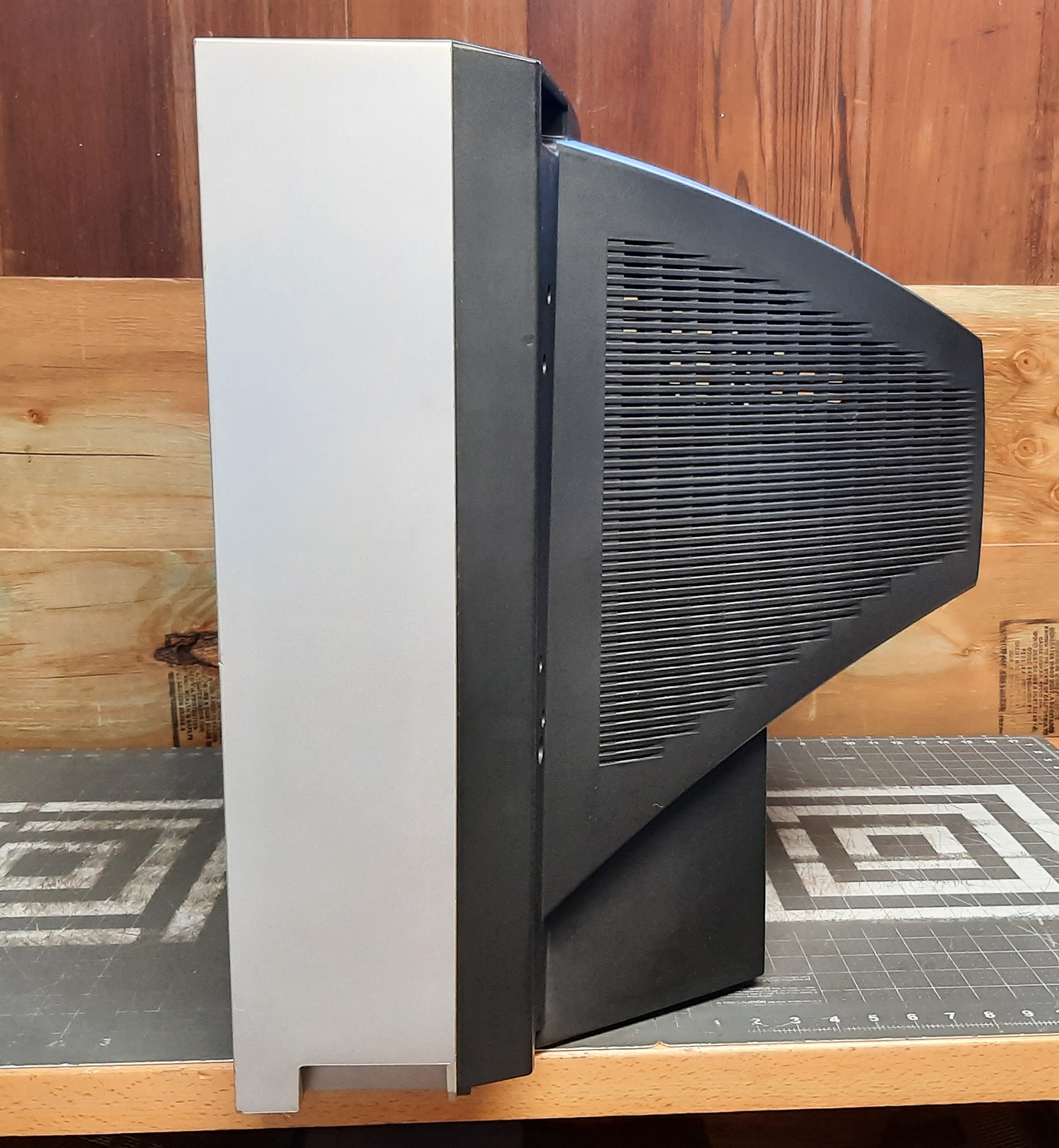 Toshiba 27AF44 | CRT Database