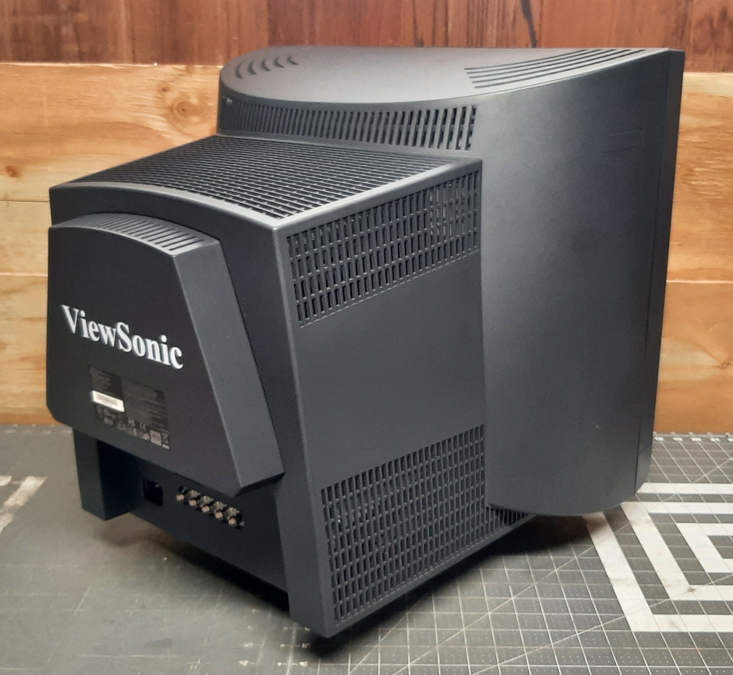ViewSonic G225f | CRT Database